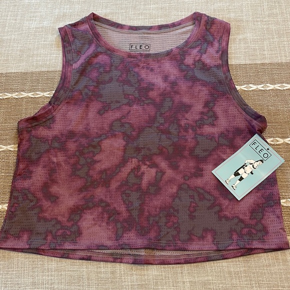 Fleo | Tops | New W Tag Fleo Dylan Muscle Crop Tank Size M Loose Fit ...